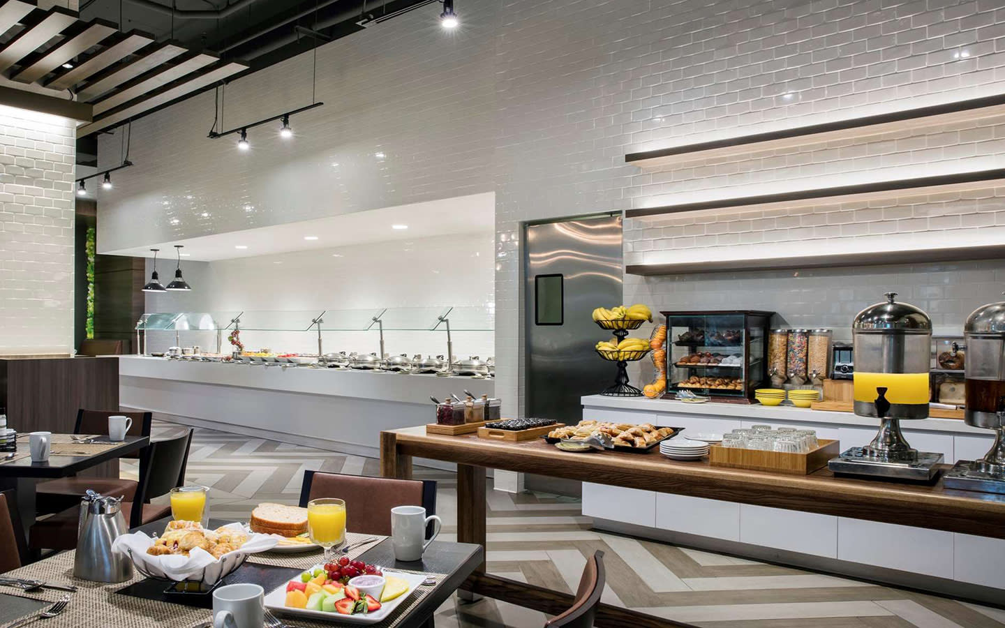 DoubleTree by Hilton Miami Airport Convention Center | Greater Miami ...