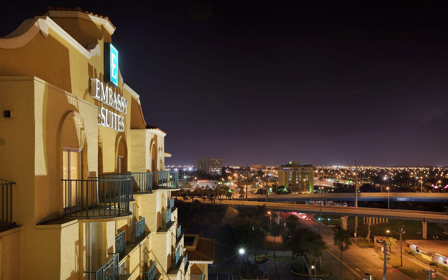 Embassy Suites by Hilton Miami International Airport | Greater Miami ...