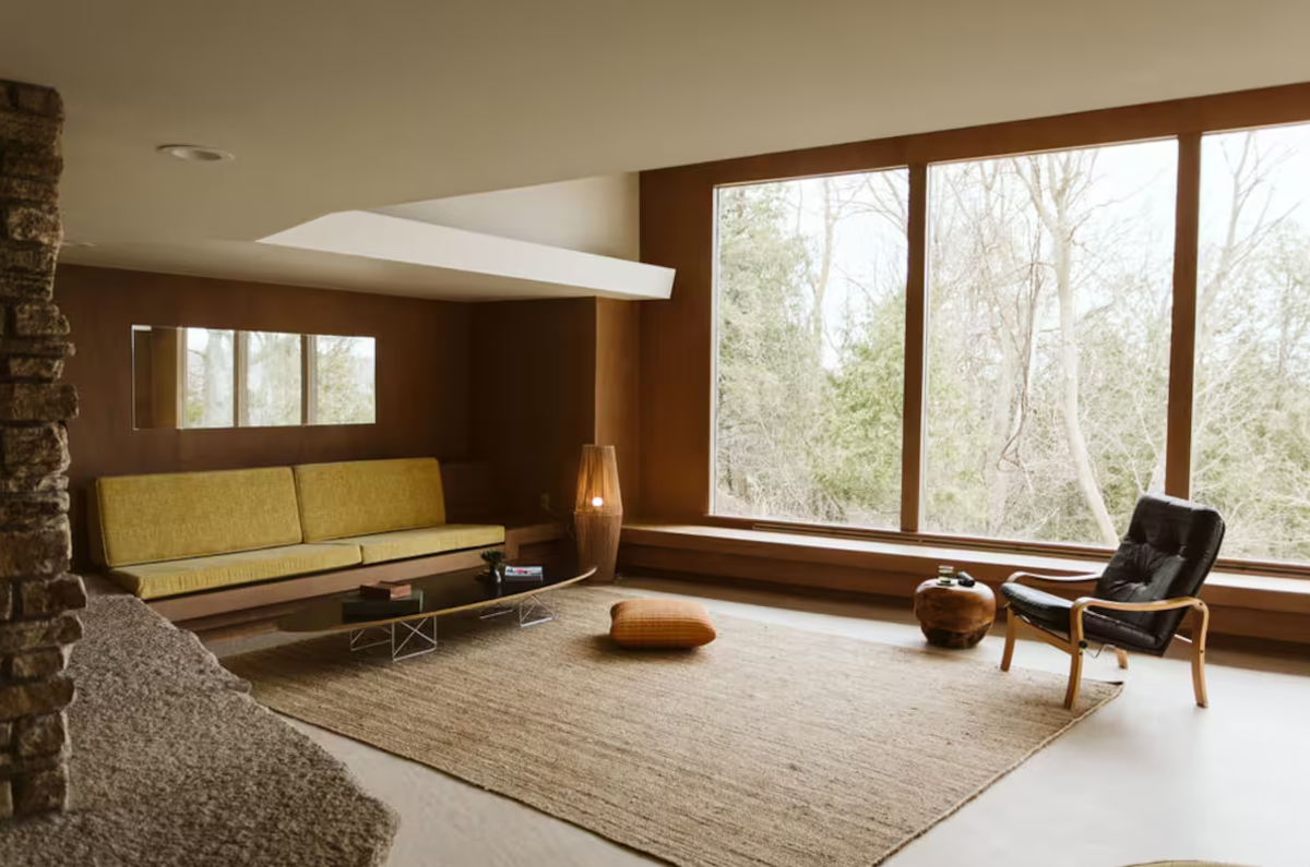 Frank Lloyd Wright Student-Built Riverfront House