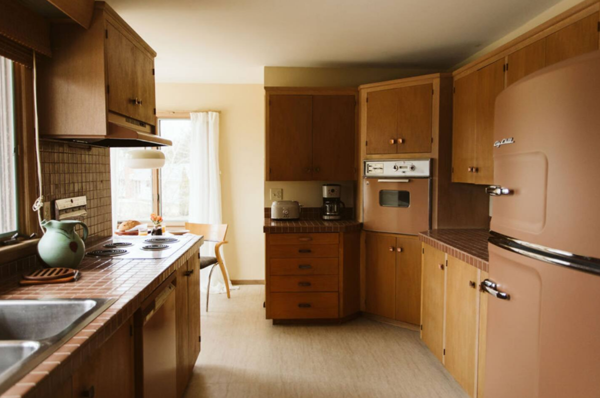 Frank Lloyd Wright Student-Built Riverfront House