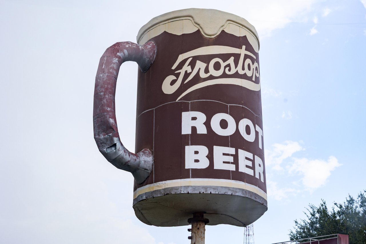 Frostop Logo
