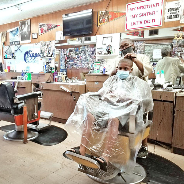 Clippers & Curls in Beloit WI
