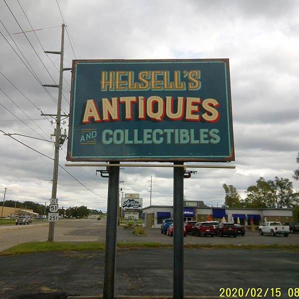 Helsell's Antiques and Collectibles 37276 in Beloit WI