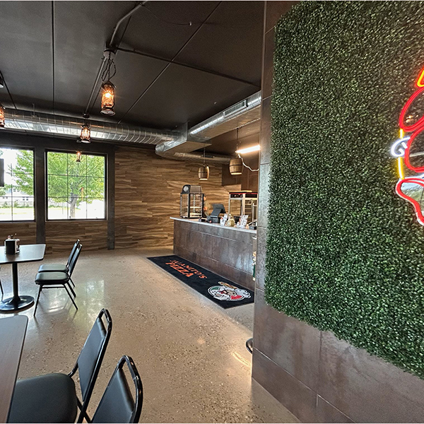 Juanitos Pizza: Italian Food and Pizza in Beloit WI