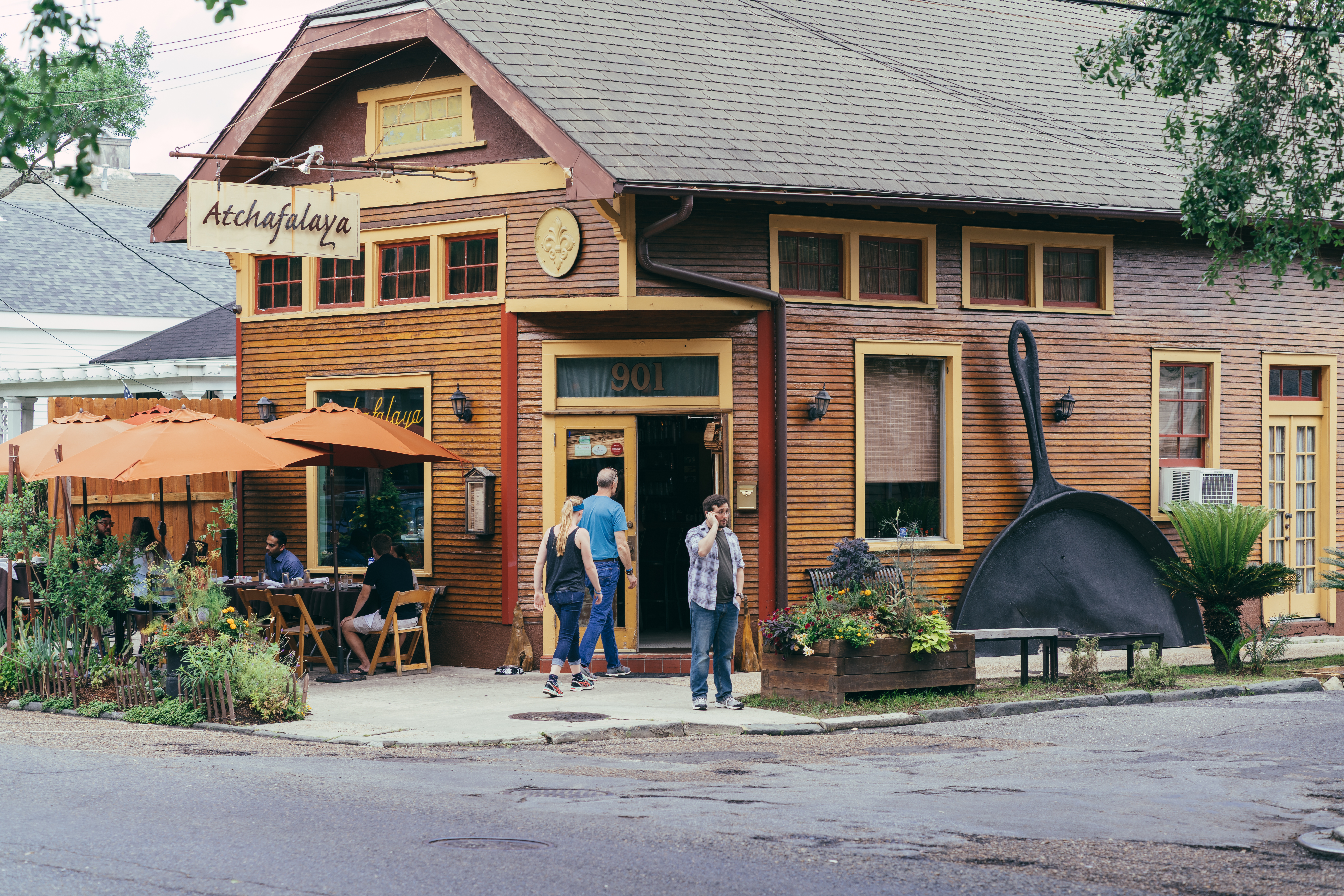 Atchafalaya restaurant store