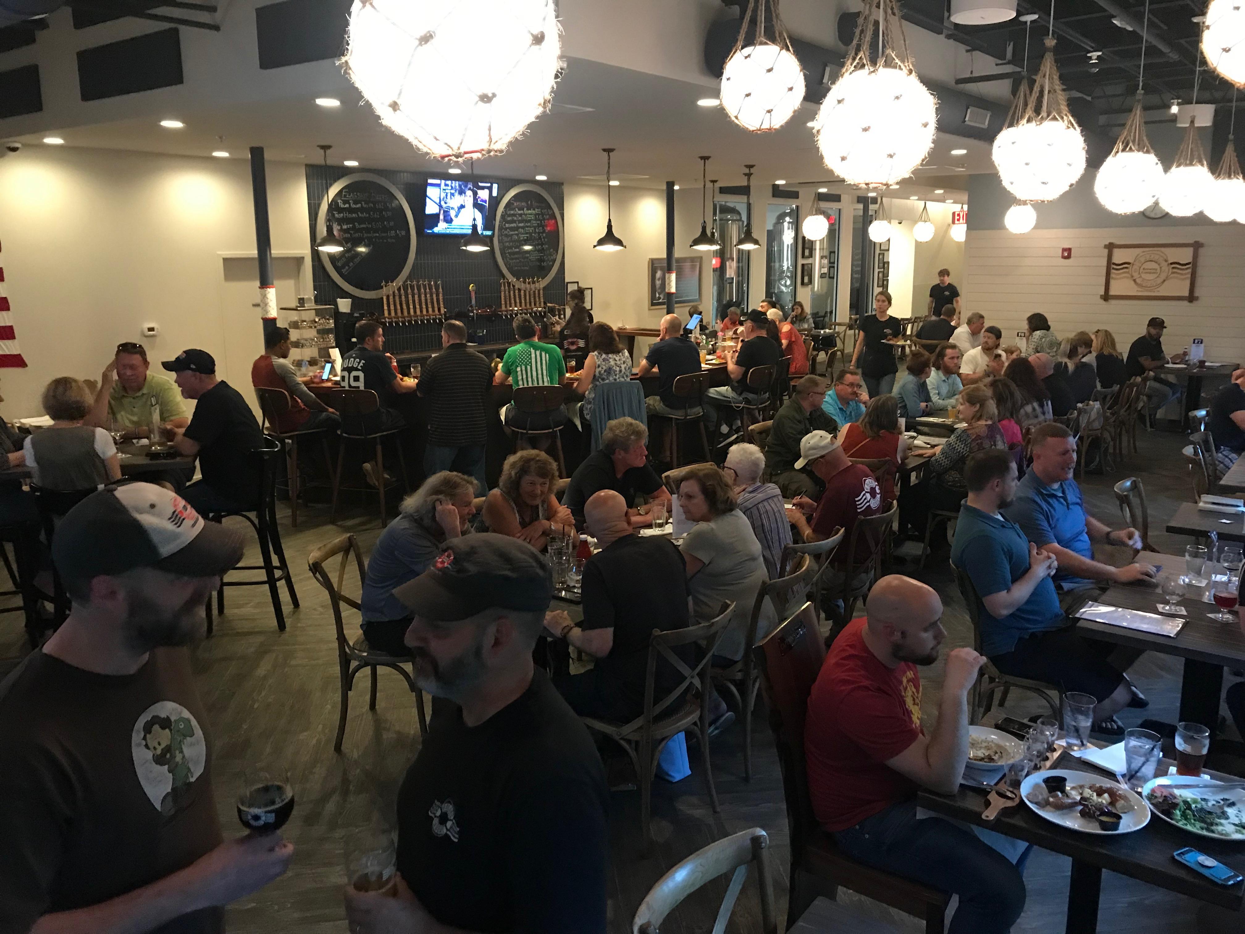 6 Bears And A Goat Photos 6 Bears & A Goat Stout Takes Silver In