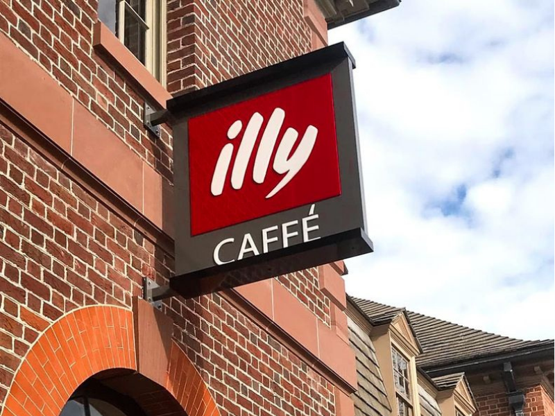 Illy's cafe store