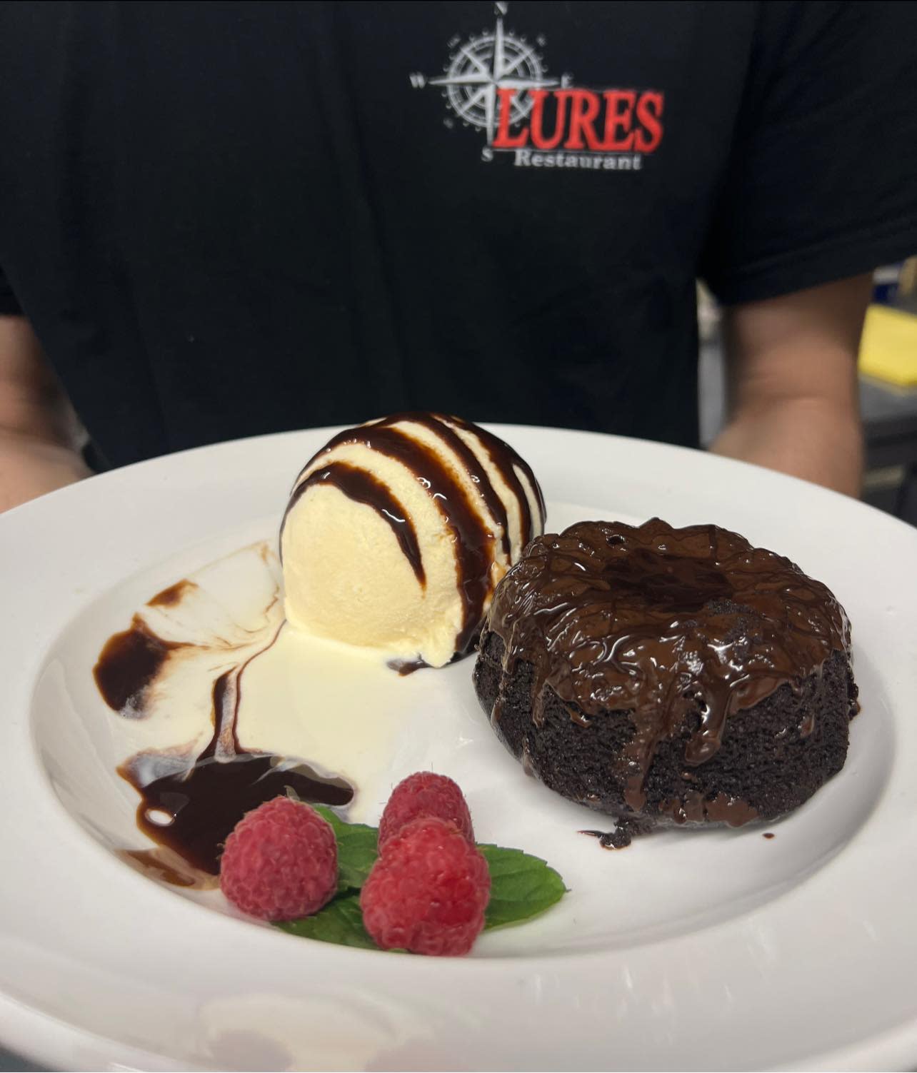 Lures Restaurant | Kendall, NY 14476