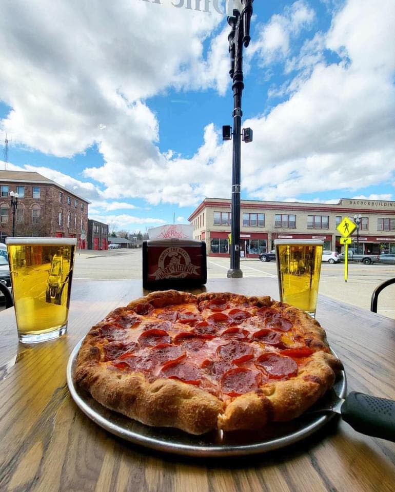 Mark's Pizzeria/Tapped on Main | Medina, NY 14103