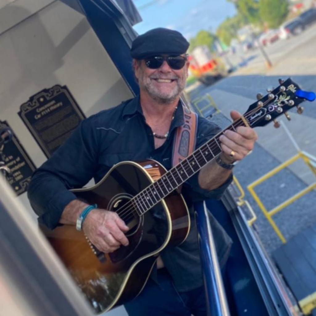 Singer Song Writer Sunday Series - Visit Smokies