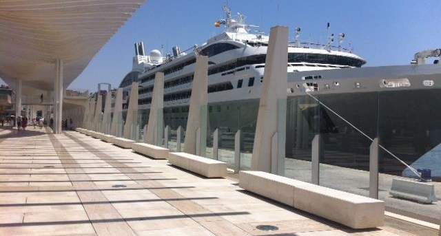 cruise ship docking malaga