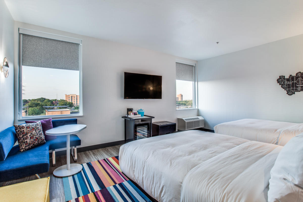 Aloft Arlington Entertainment District