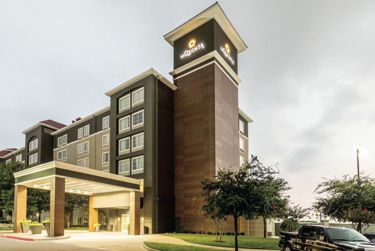 La Quinta Inn & Suites Six Flags Drive