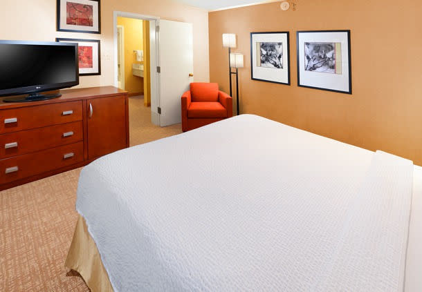 Courtyard by Marriott Arlington