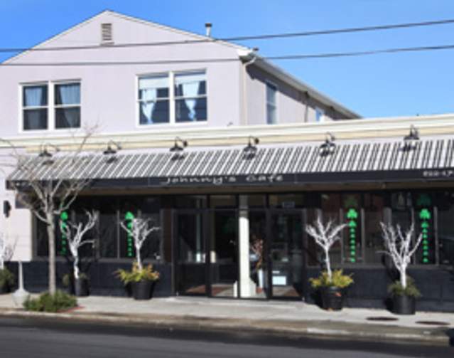 Johnny's Cafe & Lounge