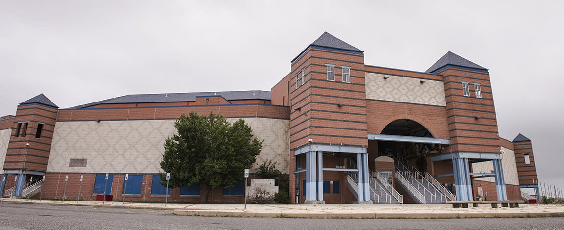 Sandcastle/Surf/Bernie Robbins Stadium