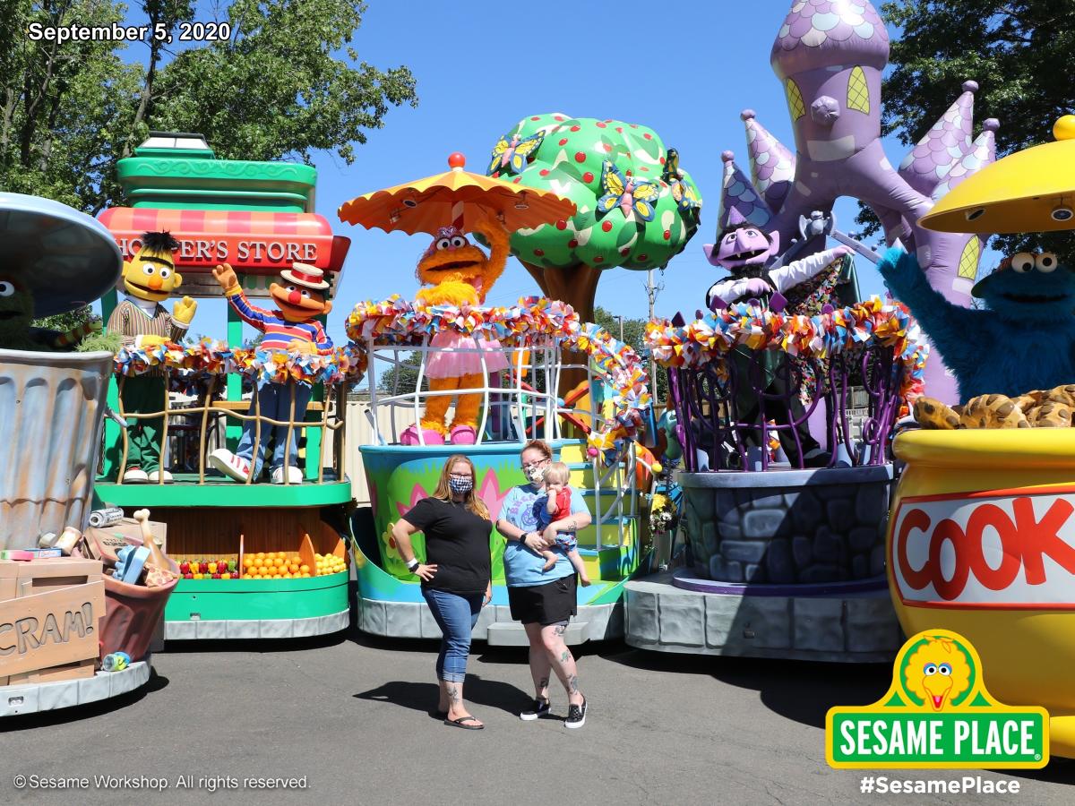 I Spent the Day at Sesame Place During COVID-19 & This is How It Went