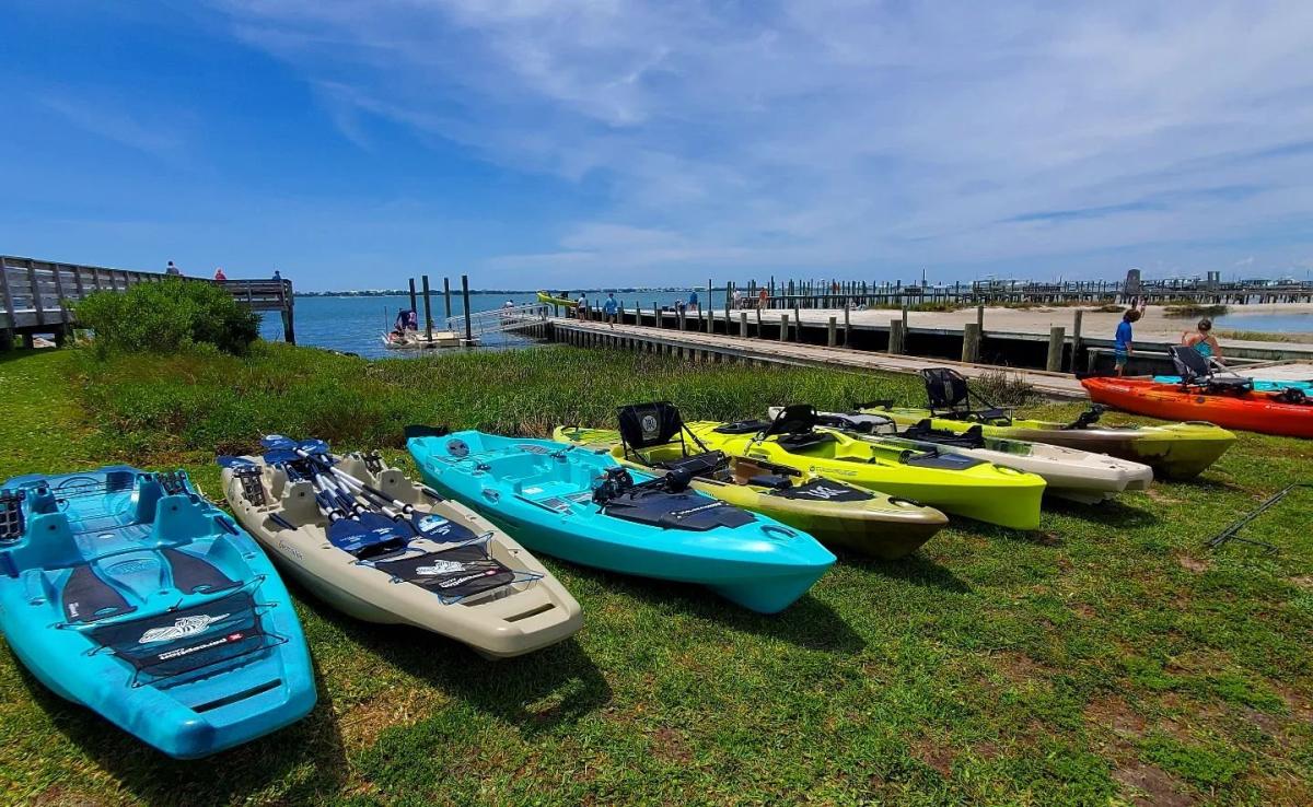 Trusty Sail & Paddle Waterfront Rentals | Morehead City, NC