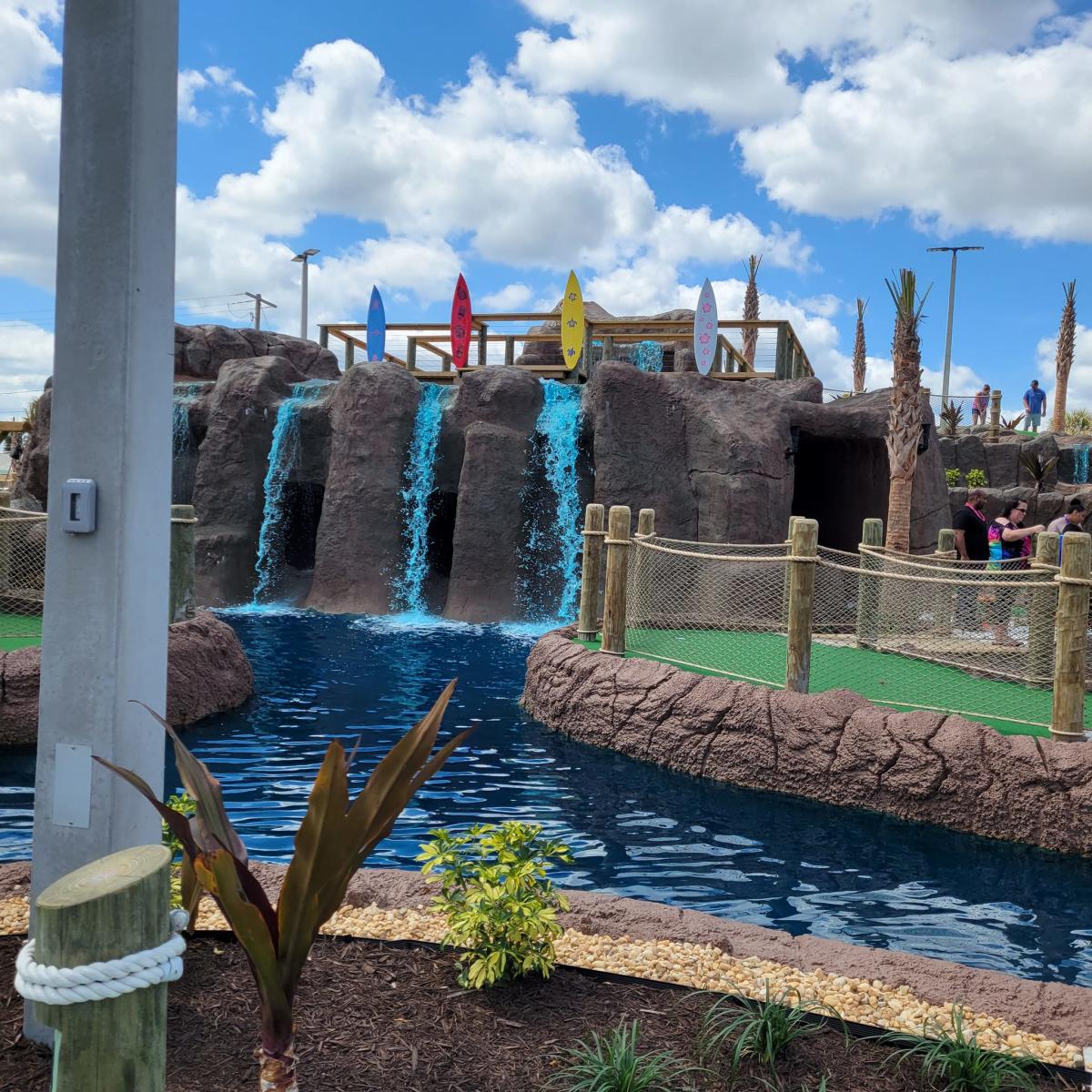 Mulligan's Lagoon - Pizza, Pub, and Putt | Daytona Beach Shores, FL 32118