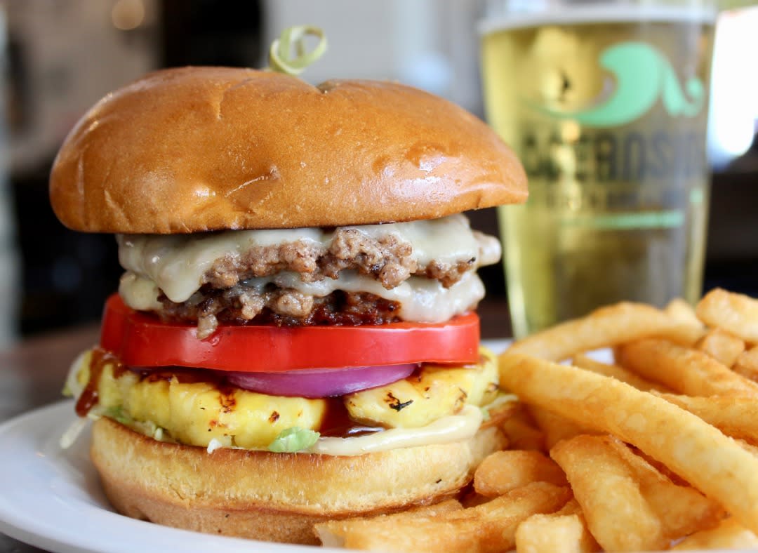 Oceanside Beach Bar and Grill | Ormond-By-The-Sea, FL 32176