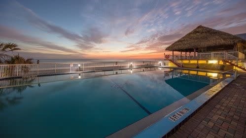 Comfort Inn & Suites Daytona Beach Oceanfront | Daytona Beach, FL 32118