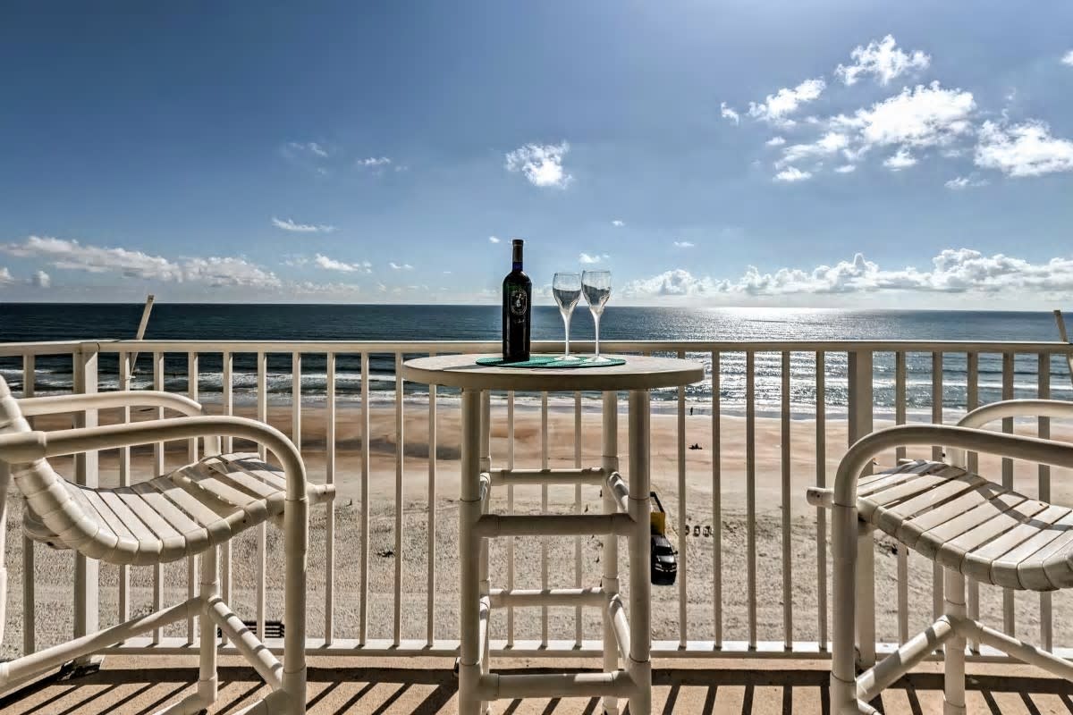 Blue Mule at Harbour Beach Resort | Daytona Beach, FL 32118