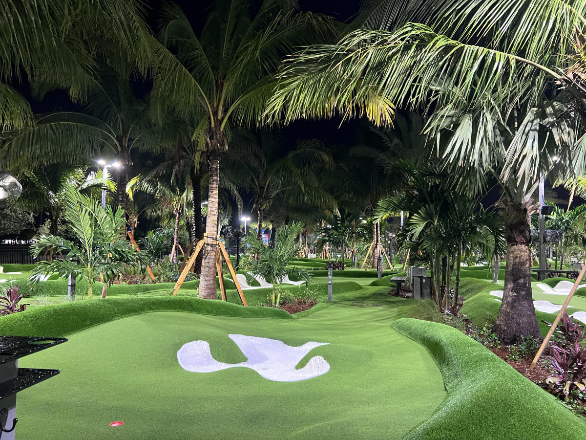 PopStroke Daytona Beach | Daytona Beach, FL 32114