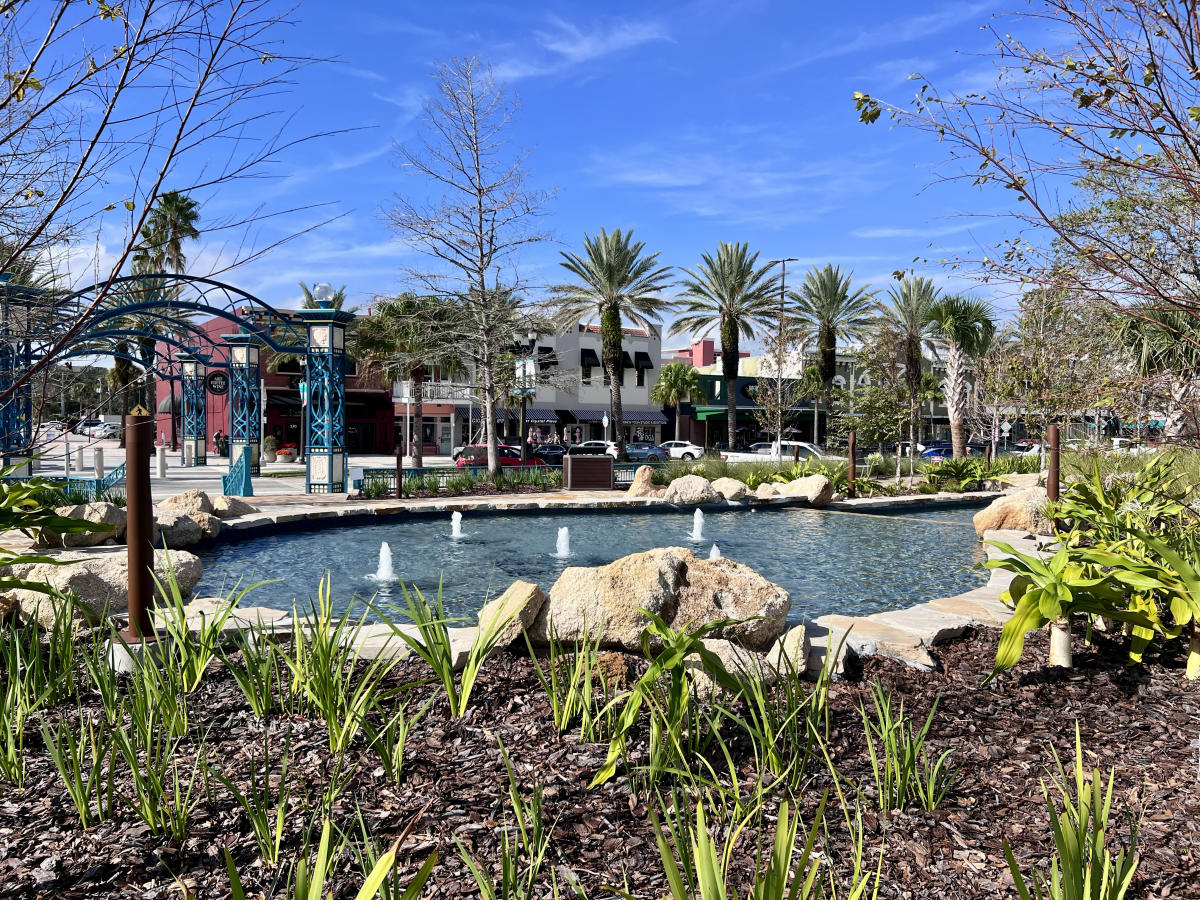 waterfront esplanade