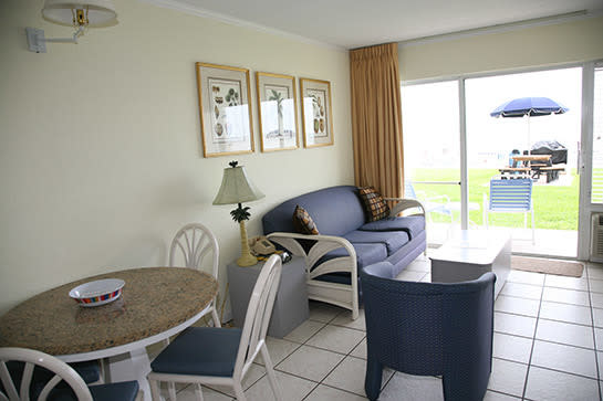 Traders Inn Beach Club | Ormond Beach, FL 32176