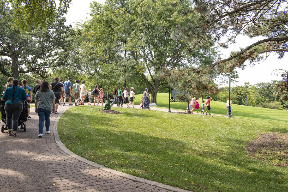 Naperville Walking Tours