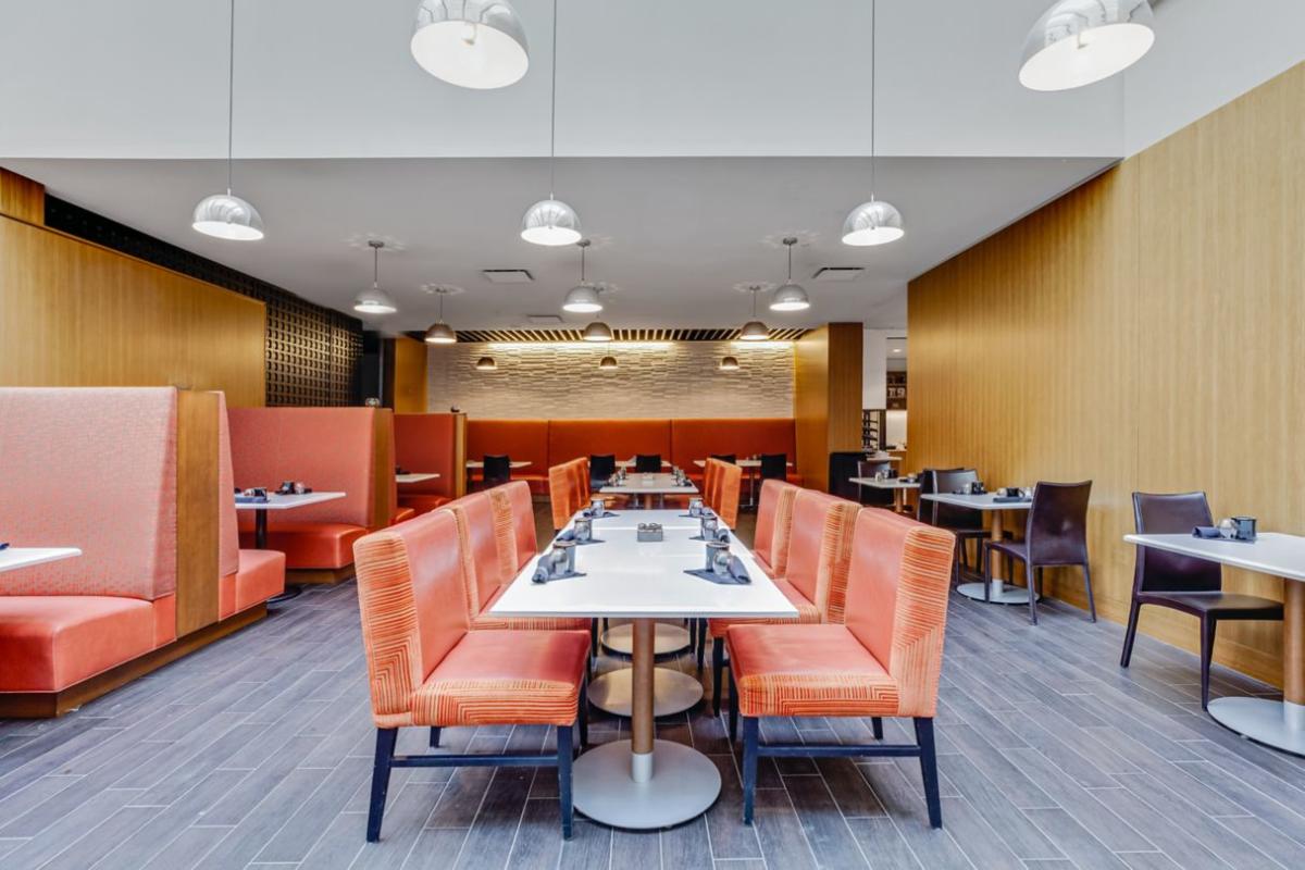 Artisan Table, Chicago Marriott Naperville