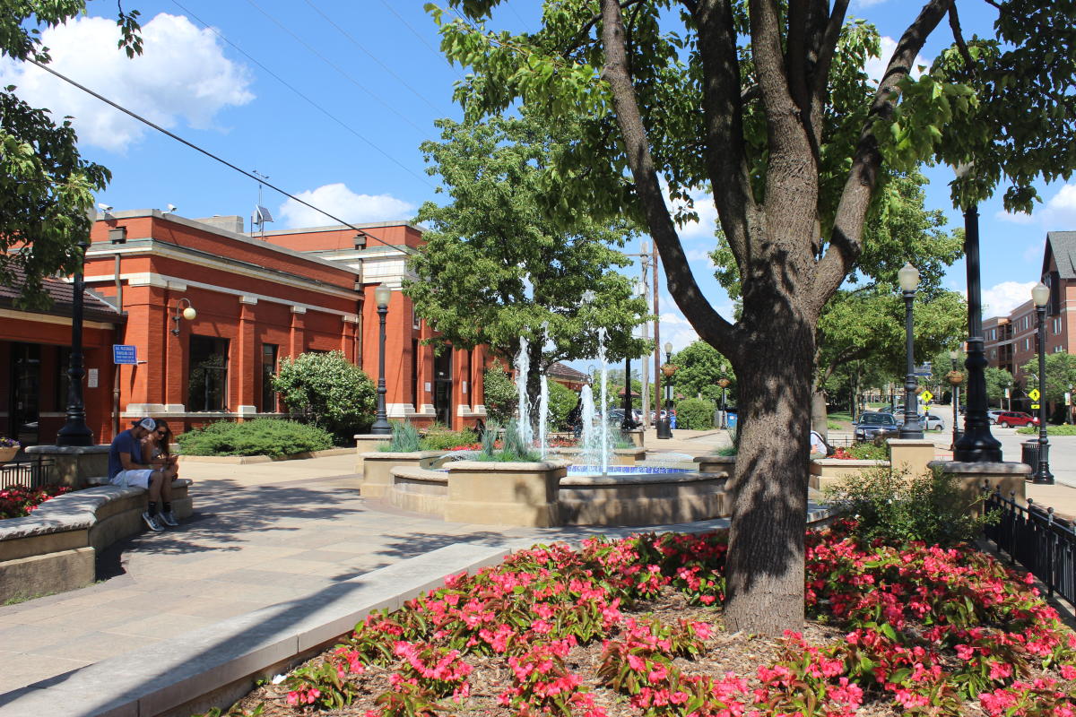 Downers Grove, IL | Communities in DuPage County