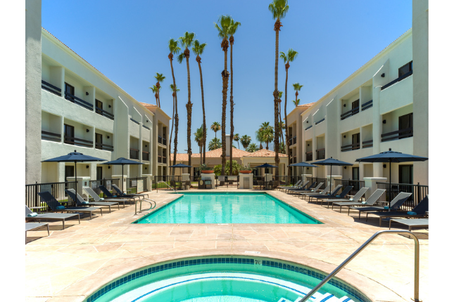 courtyard marriott pooler