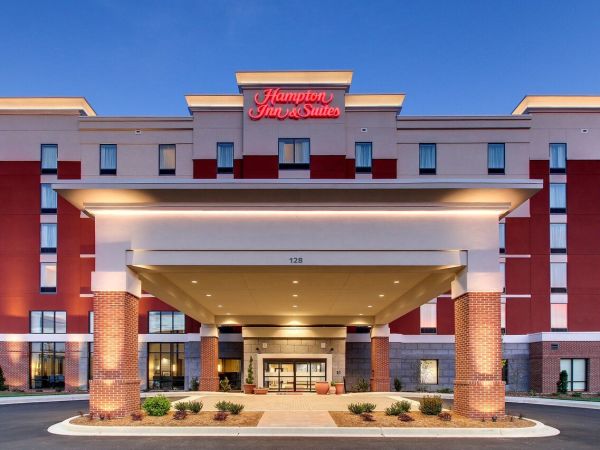 Hampton Inn & Suites Greenville Airport