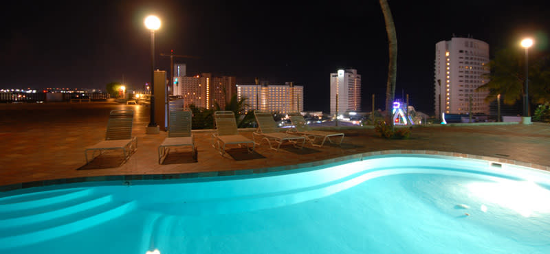 ベイビューホテル (Bayview Hotel)