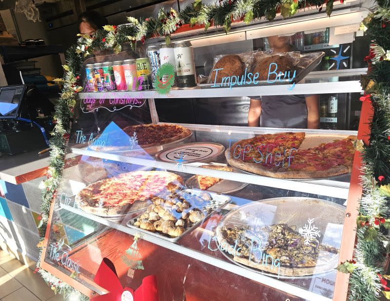 焼きたてピザの新スポットオープン！