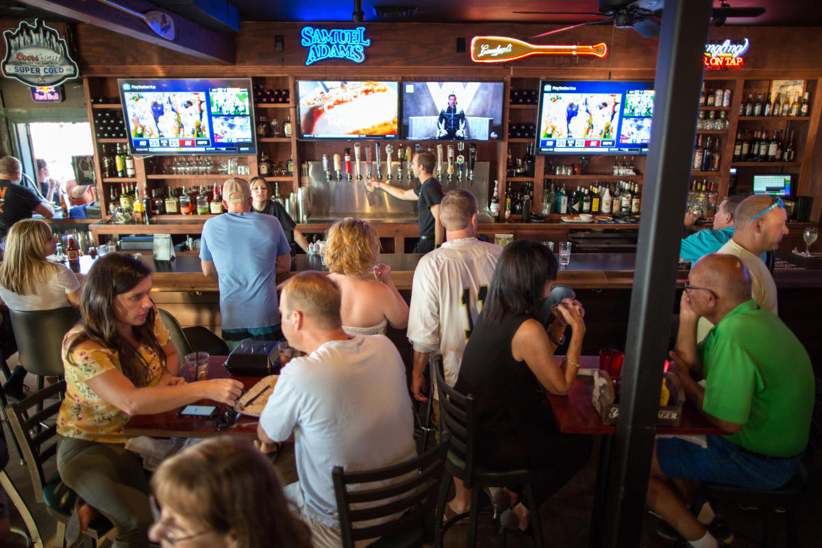Where to Watch the Game in Hamilton County | Sports Bars