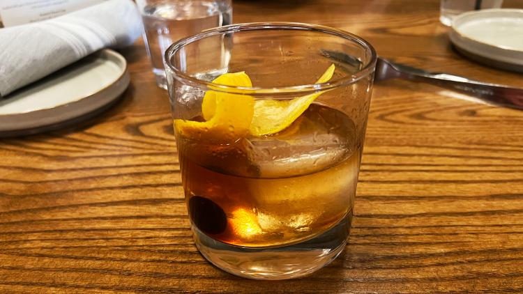 The Prewitt in Plainfield, Indiana | Restaurant & Lounge