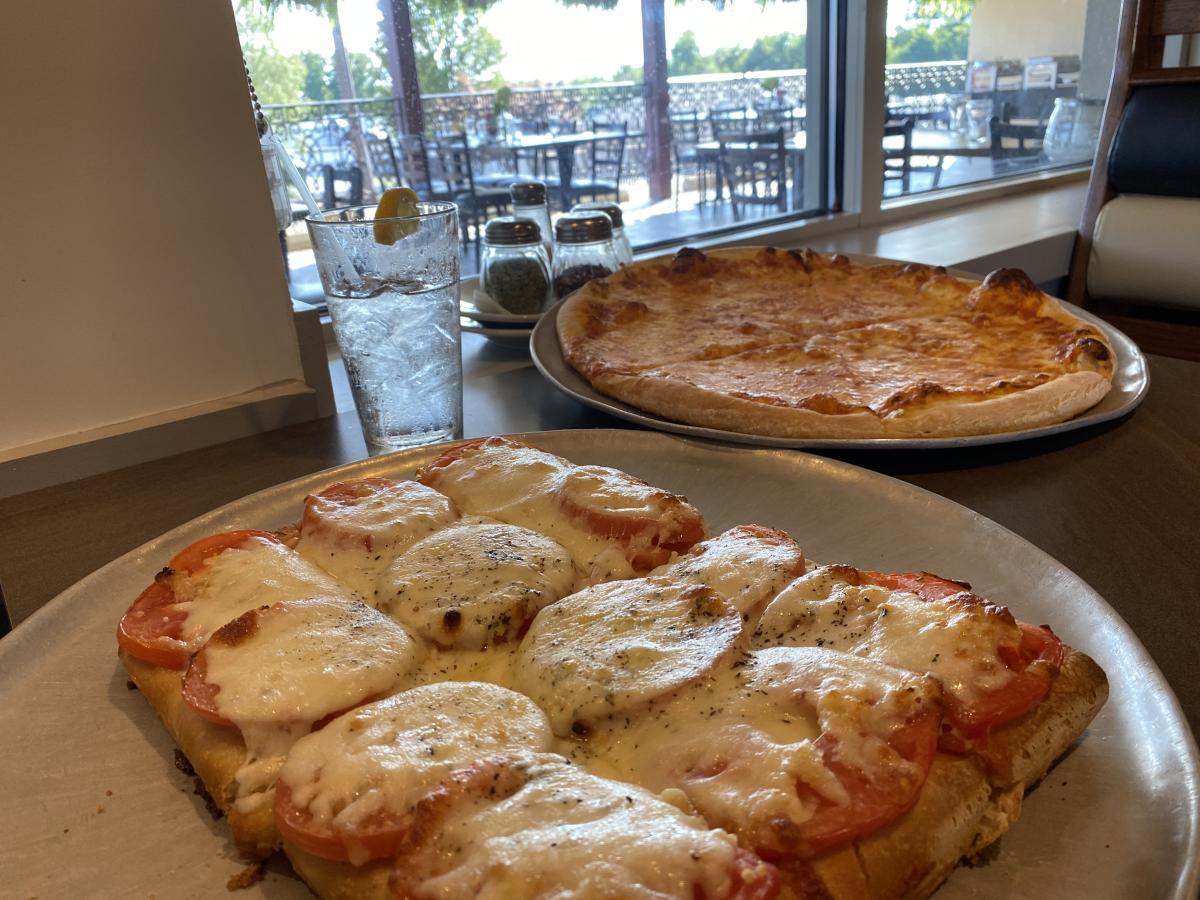 Grande Pizza & Family Restaurant | Moosic, PA
