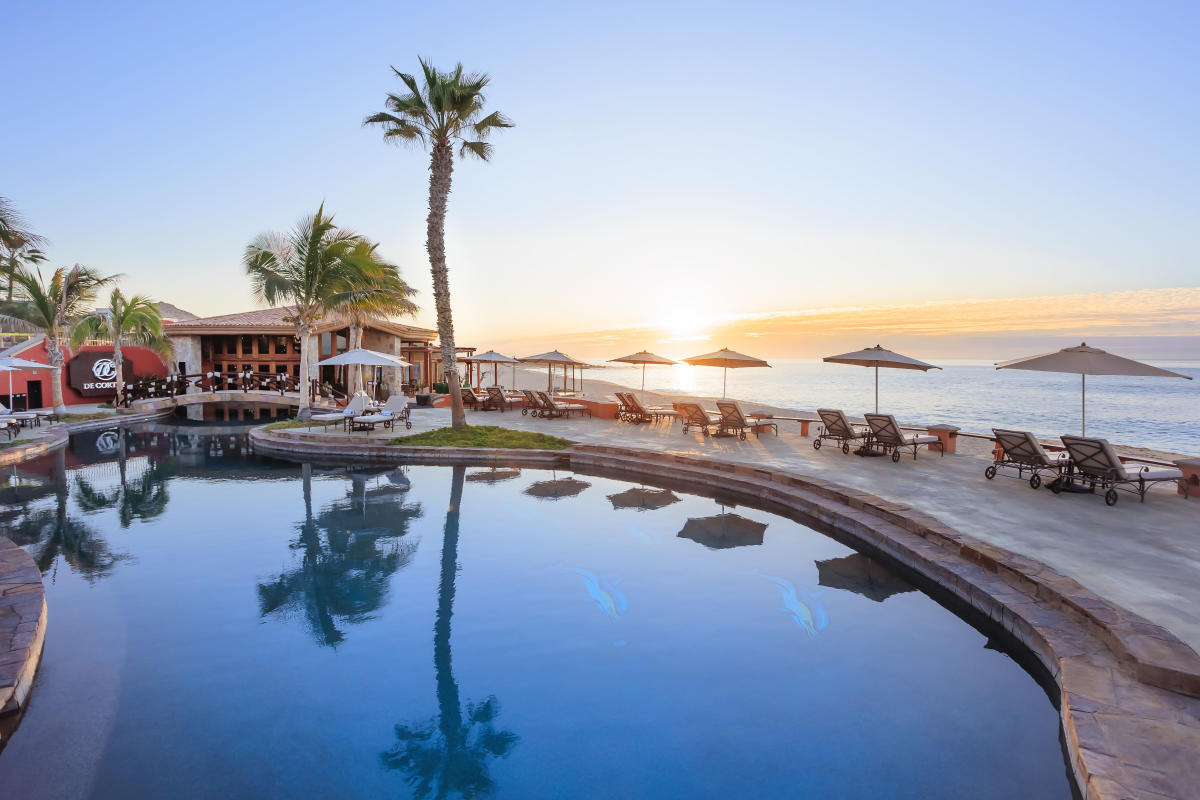 It's the Perfect Time to Escape to Cabo