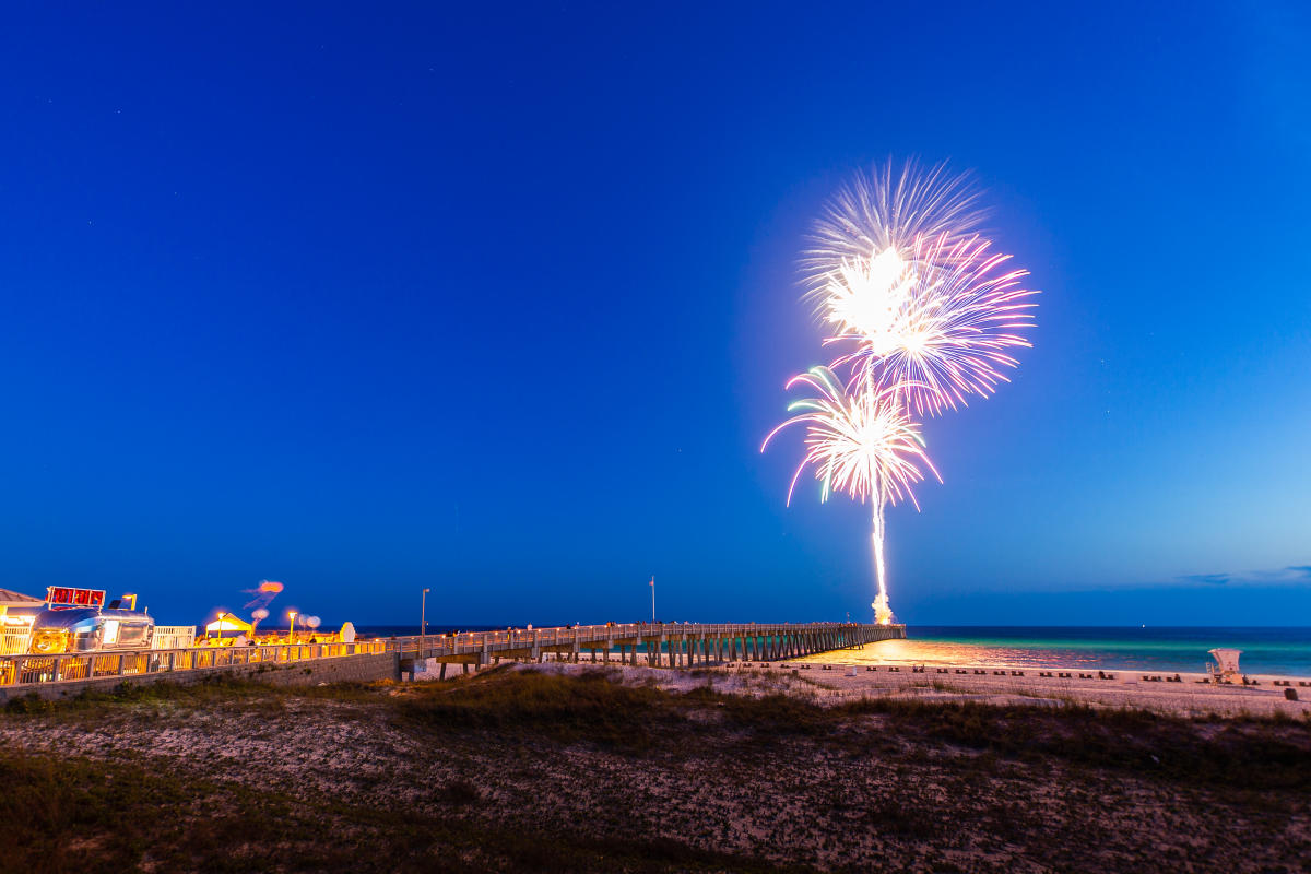 beach road fireworks