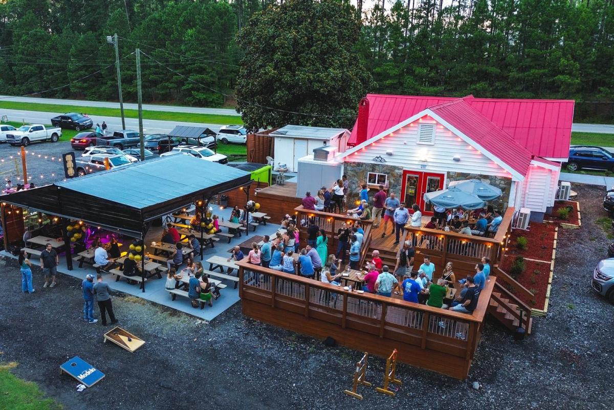 Backyard Bar | Apex, NC 27523