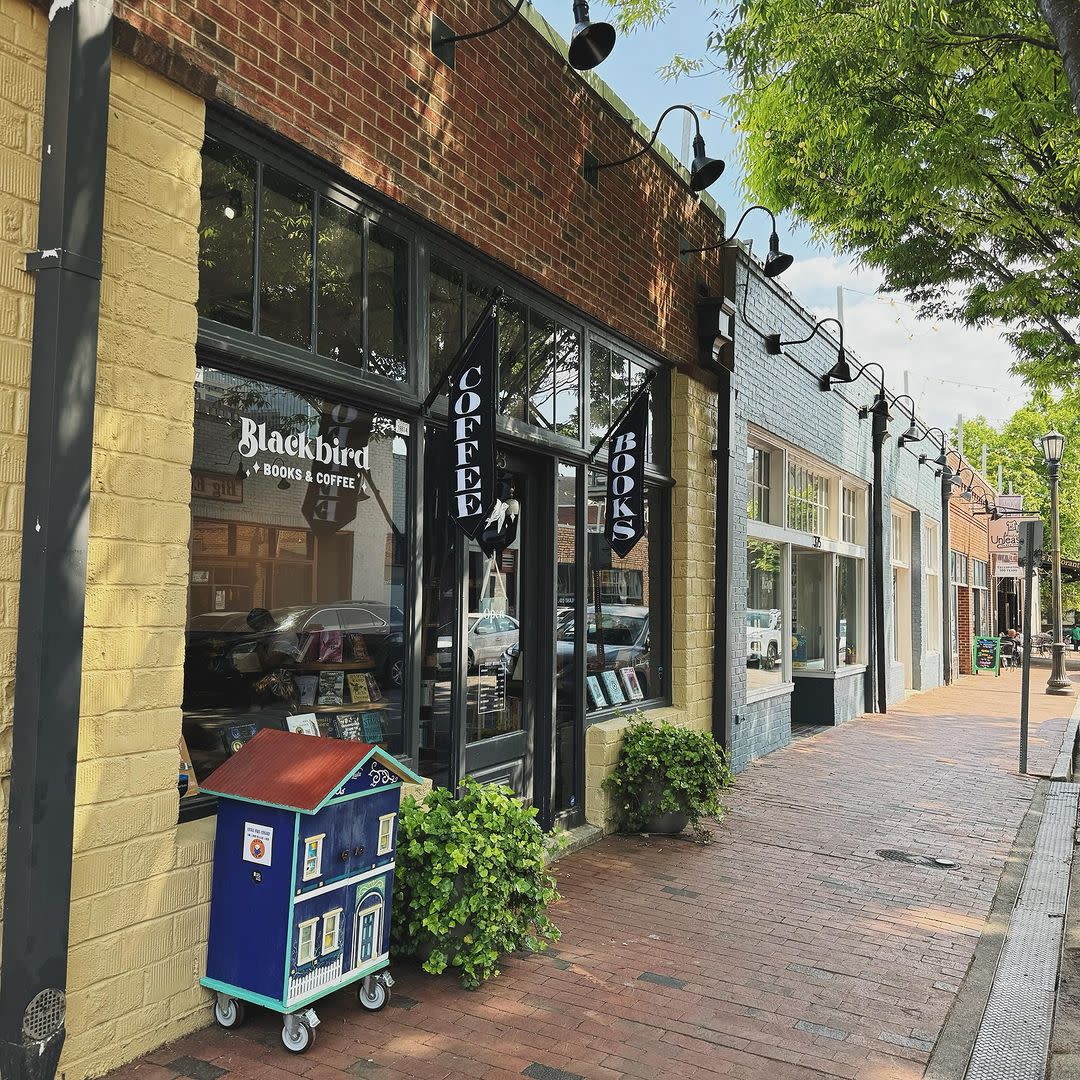 Blackbird Books & Coffee | Raleigh, NC 27601