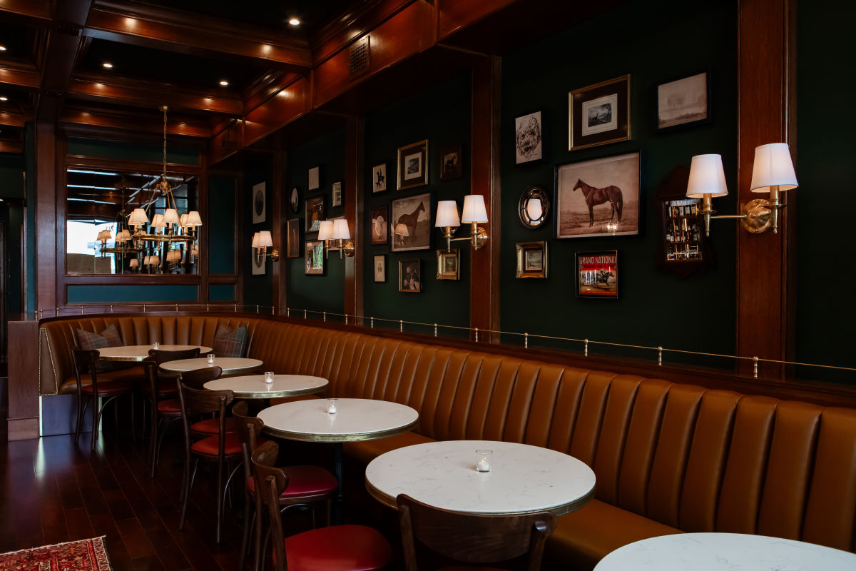 Mr. Henry Bar & Lounge | Raleigh, NC 27605