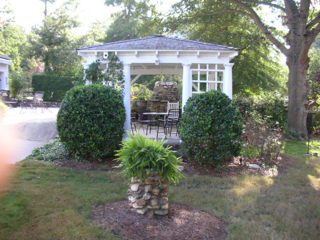 Fuquay Mineral Spring Inn and Garden | Fuquay-Varina, NC 27526