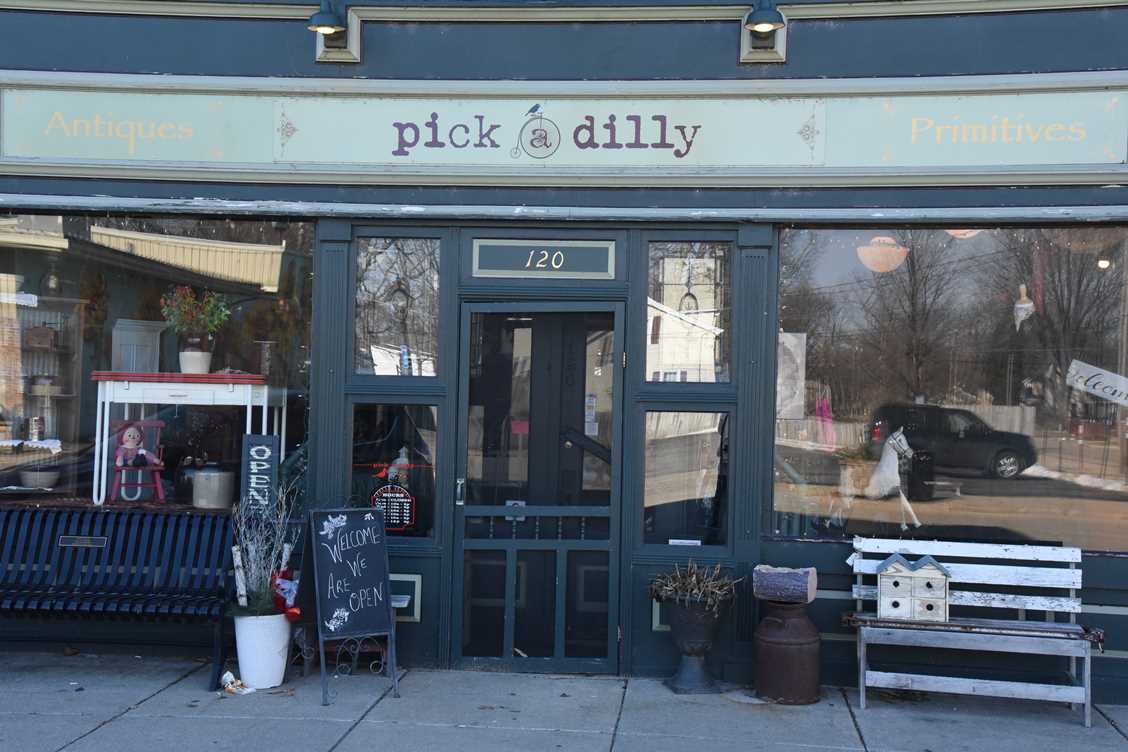 Pick-A-Dilly Antiques