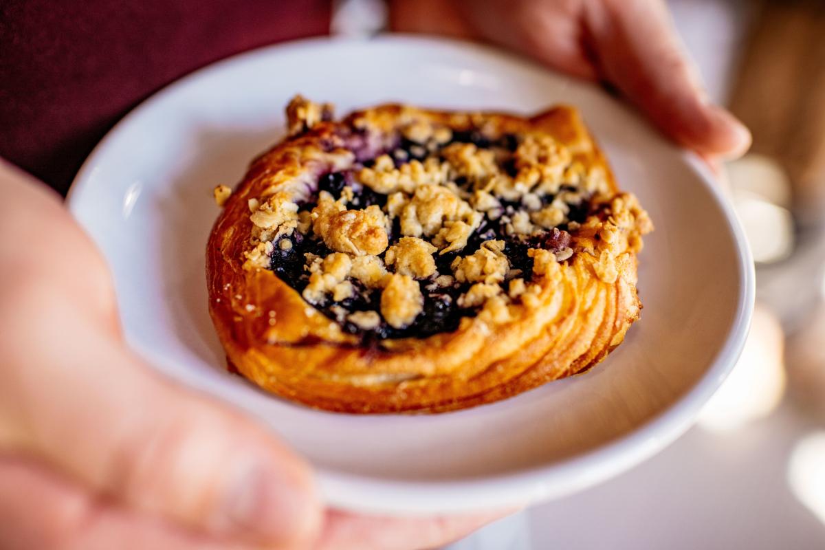 Crust & Crumbles