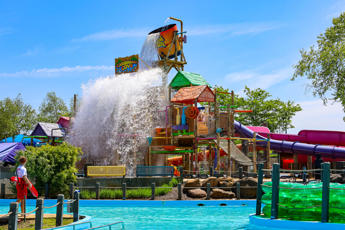Six Flags Hurricane Harbor