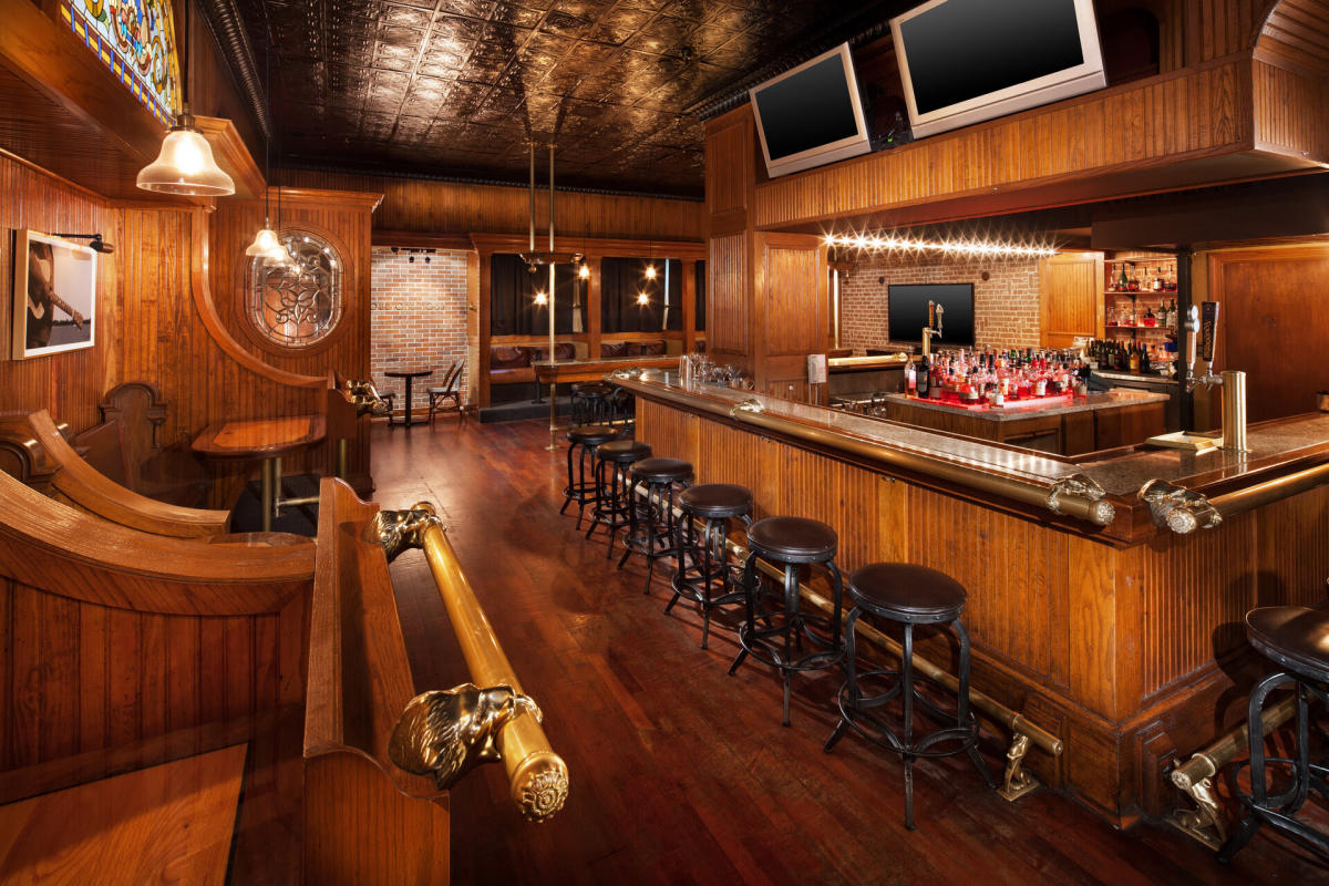 Live Music at Bar 414 and Vinyl Library