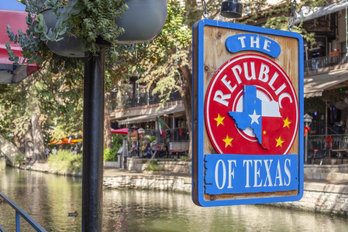 The Republic of Texas Restaurant, Inc.